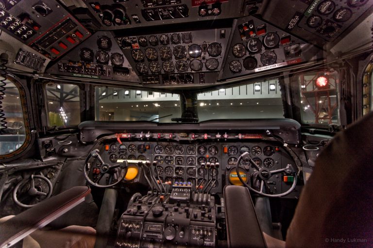 The Advancement of Aviation Displays | AG Displays Blog